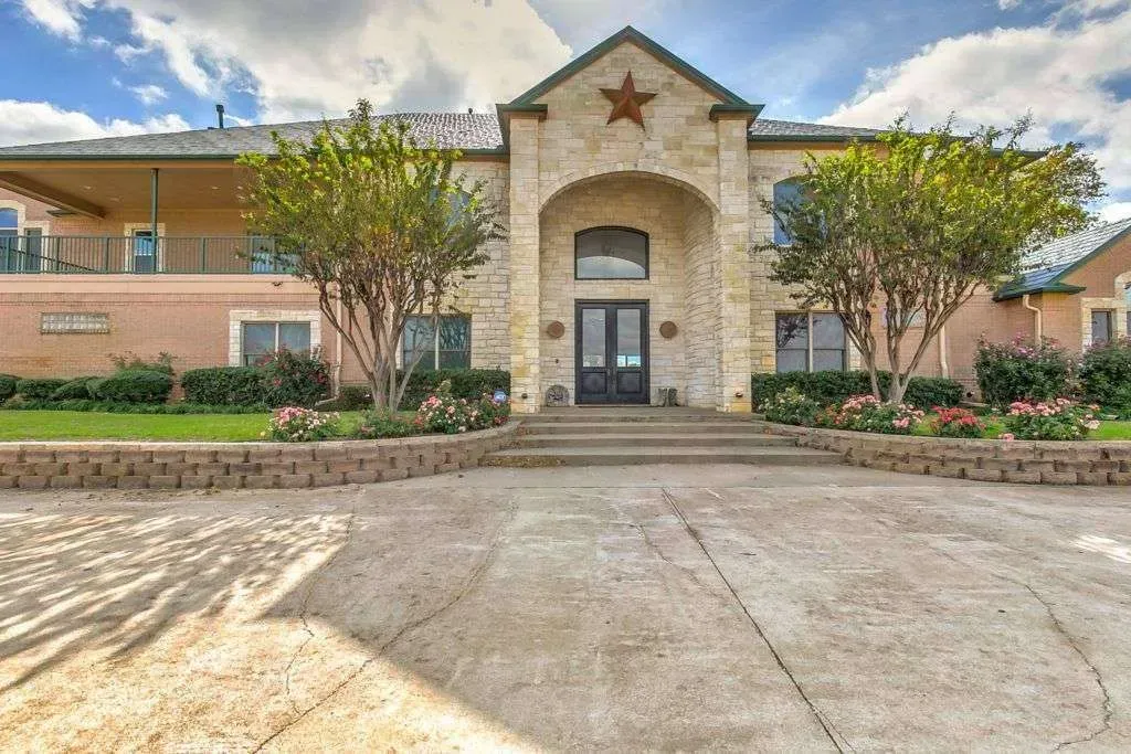 Inpatient Drug And Alcohol Rehab In Dallas Tx Riverwalk Ranch