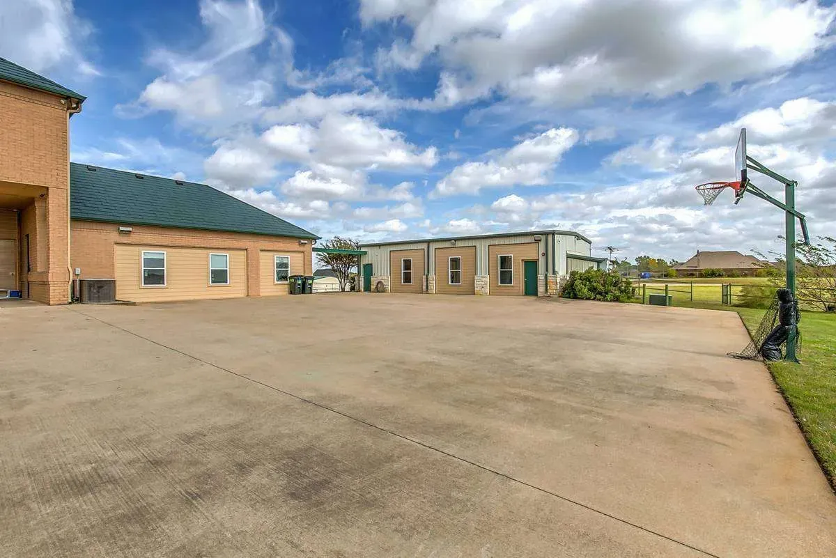 Our Facility | Riverwalk Ranch