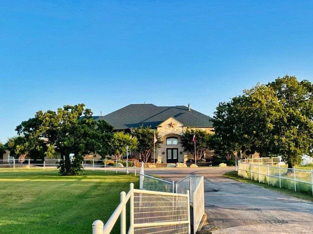 Our Facility | Riverwalk Ranch